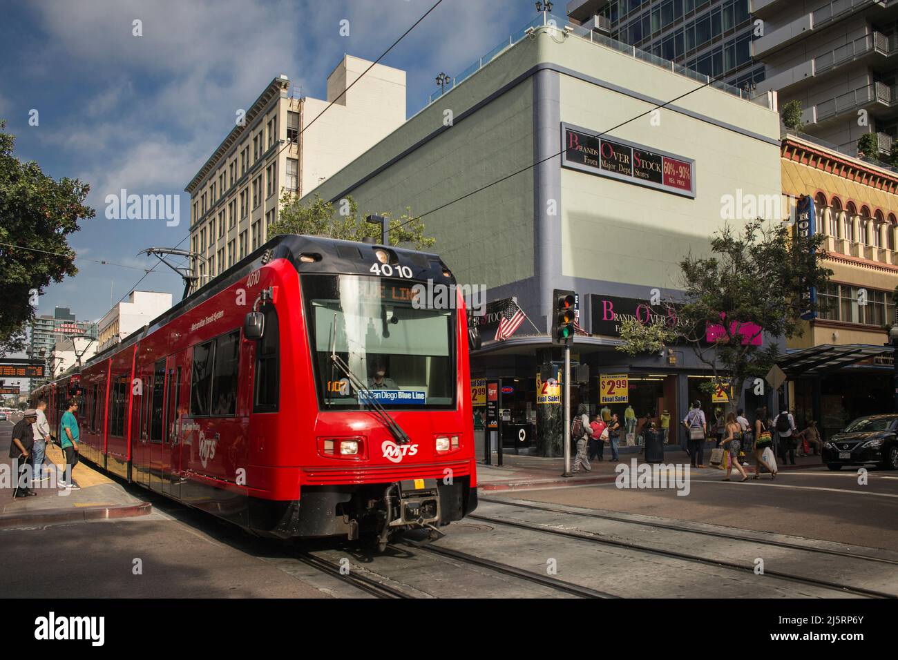 Red streetcar hi-res stock photography and images - Alamy