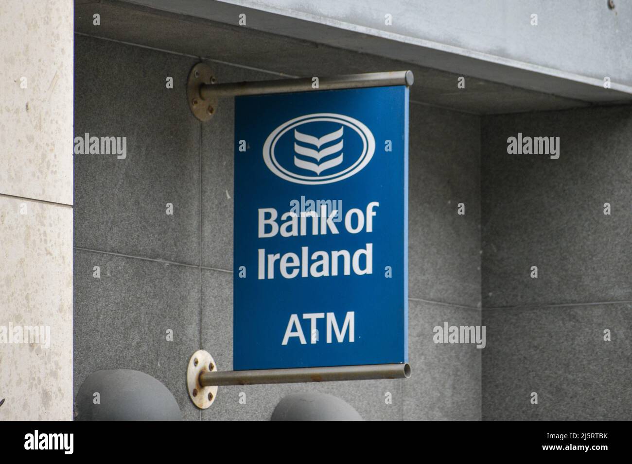 Bank of ireland group hi-res stock photography and images - Alamy