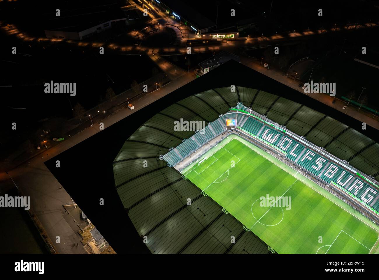 Bundesliga stadium pitch view hi-res stock photography and images - Alamy