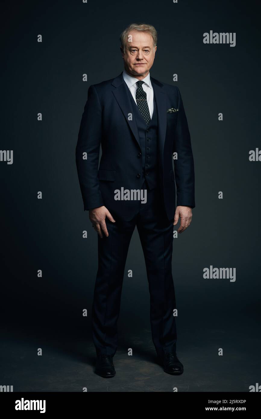 UK. Owen Teale in the (C)Sky series: A Discovery of Witches -season 1 ...