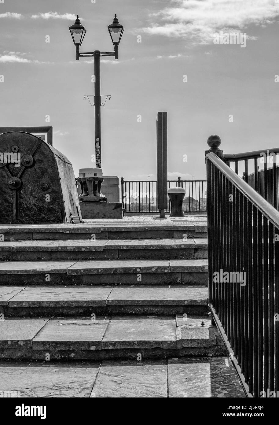 City centre cardiff wales Black and White Stock Photos & Images - Alamy