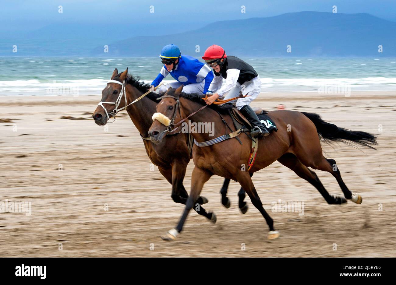 Rossbeigh strand hi-res stock photography and images - Alamy