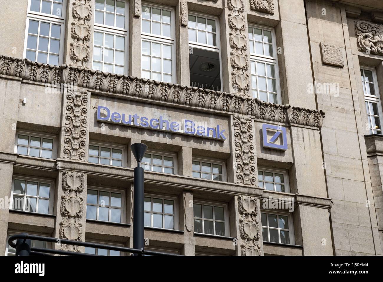 Banking architecture hi-res stock photography and images - Alamy