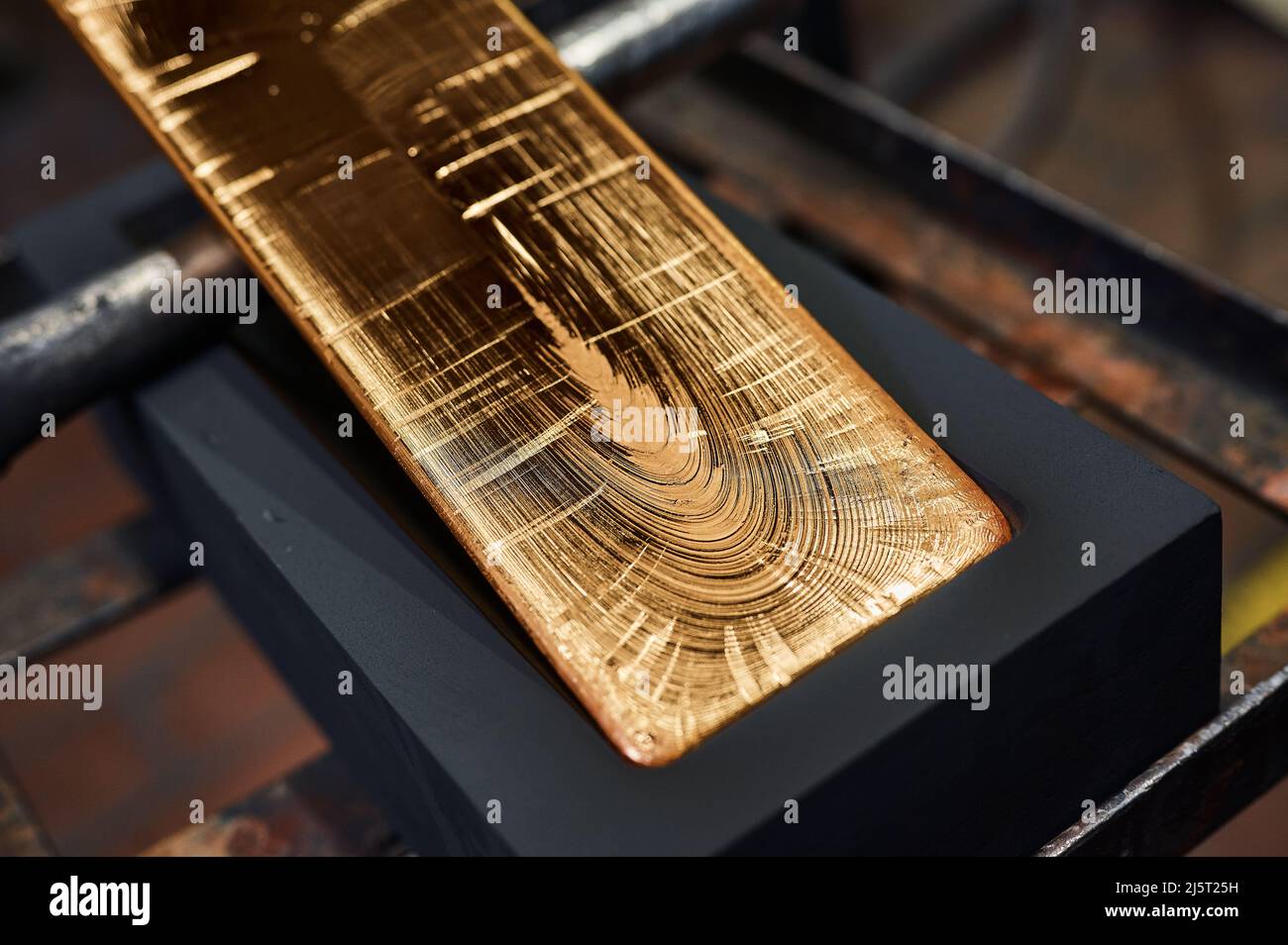 Gold ingot black hi-res stock photography and images - Alamy