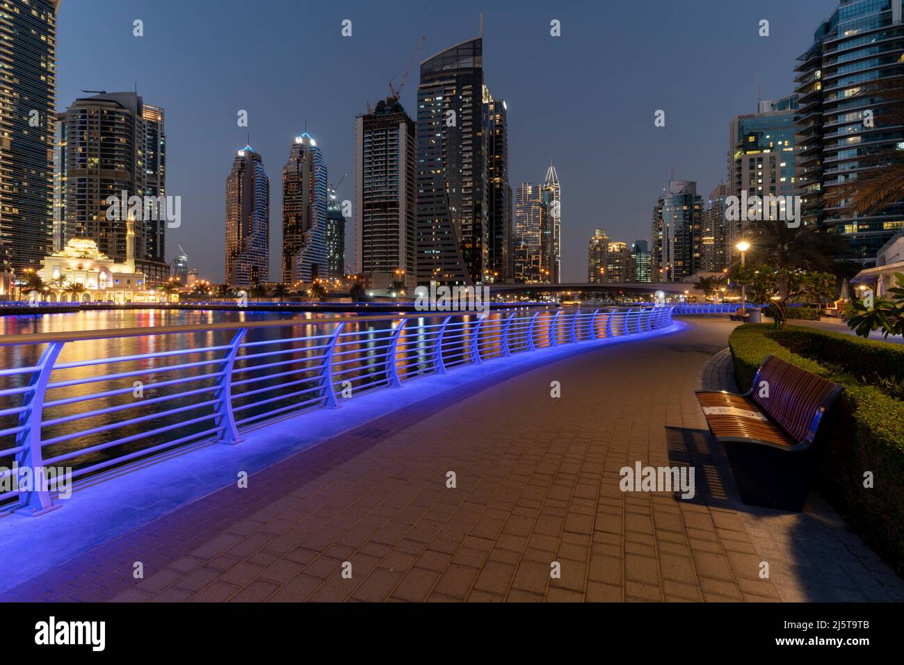 night view to marina walk and skyscrapers around (CTK Photo/Ondrej ...
