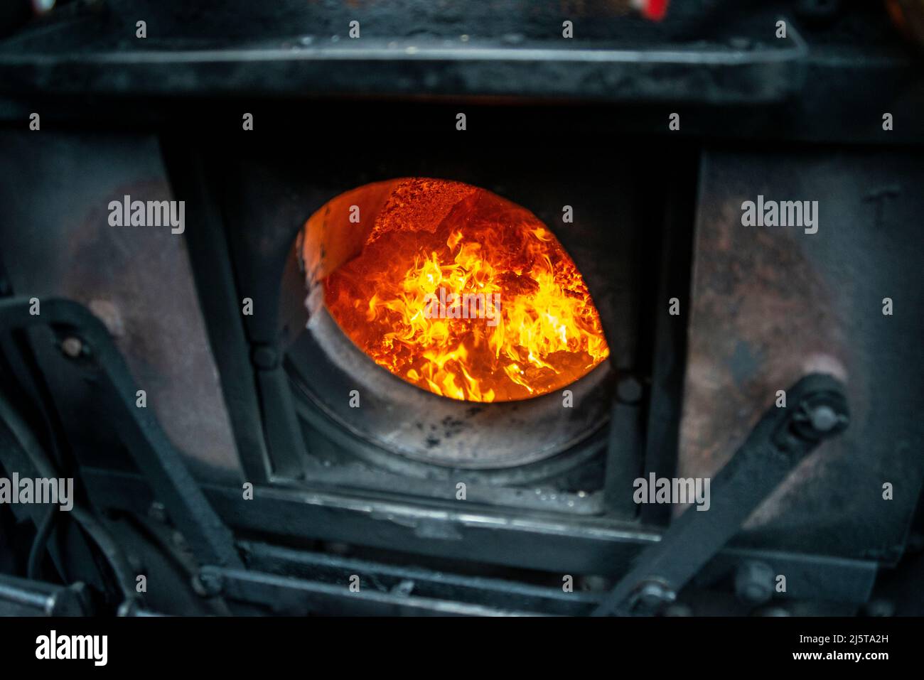 Vintage british fire engine hi-res stock photography and images - Alamy