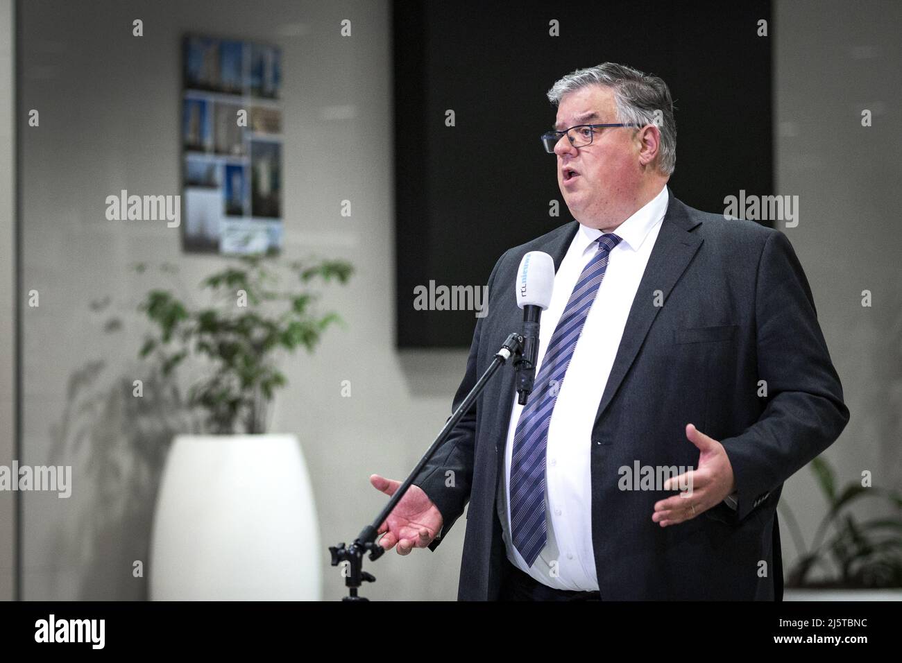 2022-04-25 21:31:07 UTRECHT - Chairman of the Security Council and ...