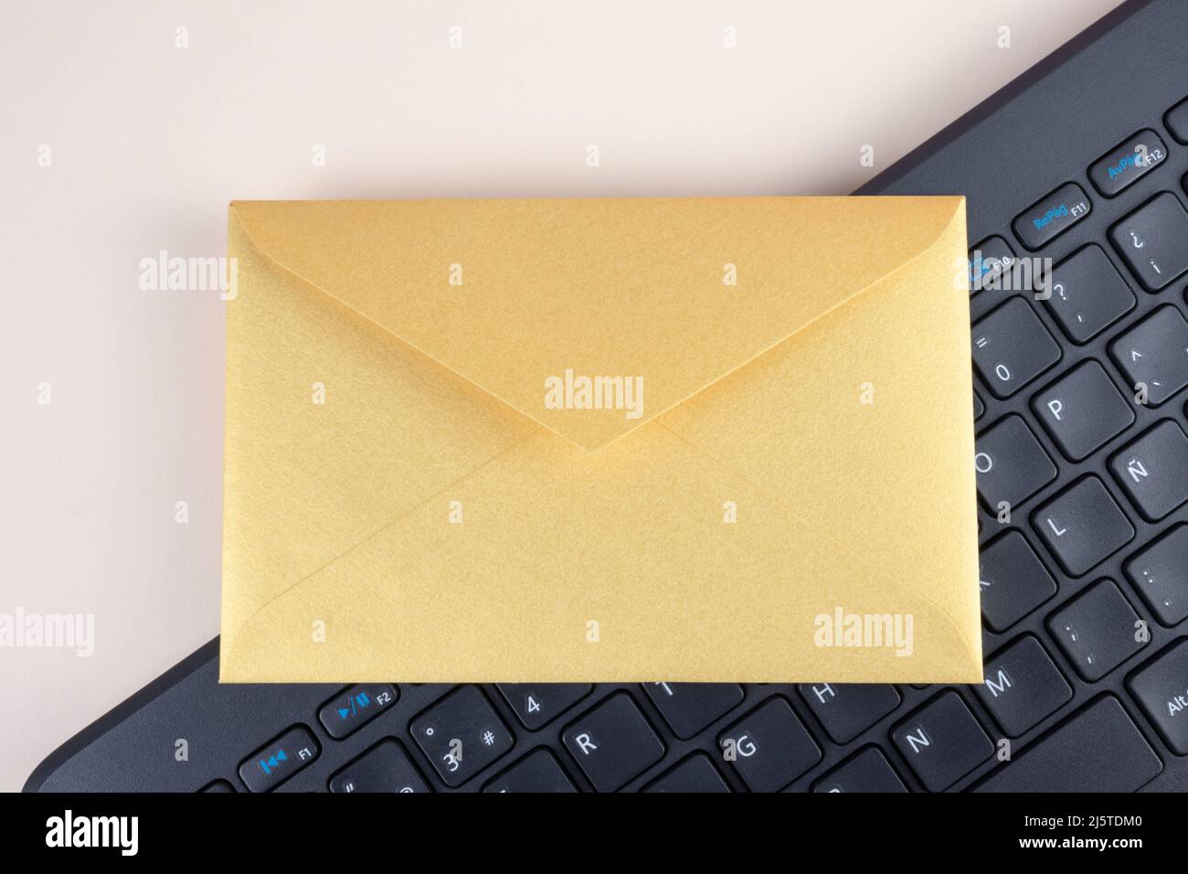 Prize envelope hi-res stock photography and images - Alamy