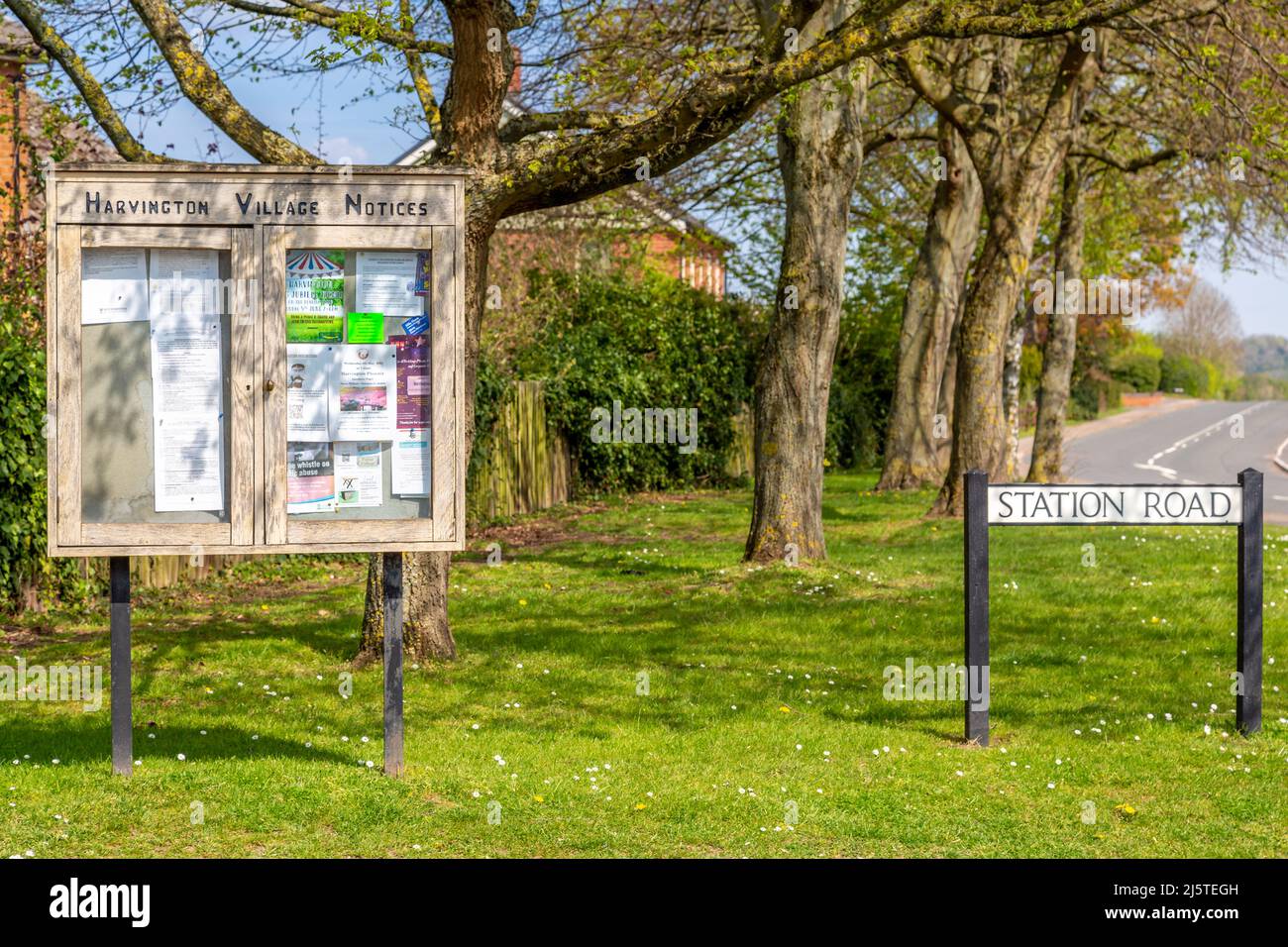 Stratford road harvington hi-res stock photography and images - Alamy