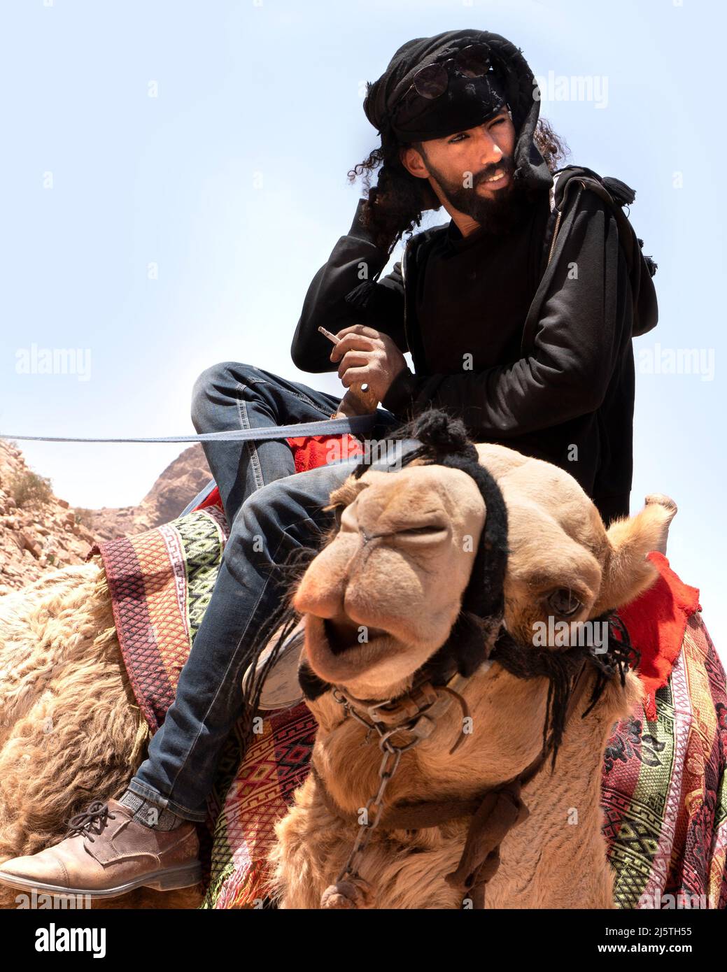 THE BEDUL BEDOUIN TRIBE ONE OF THE HUWAITAT TRIBES WHO LIVED IN PETRA ...