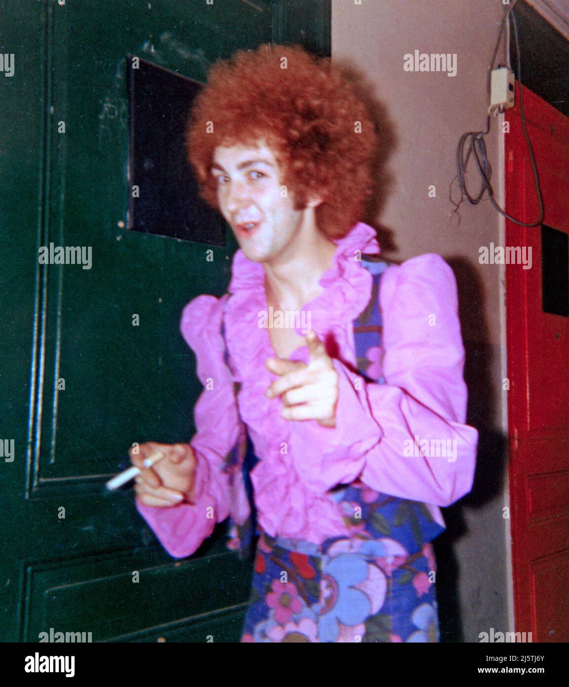 Jimi hendrix 1967 hi-res stock photography and images - Alamy