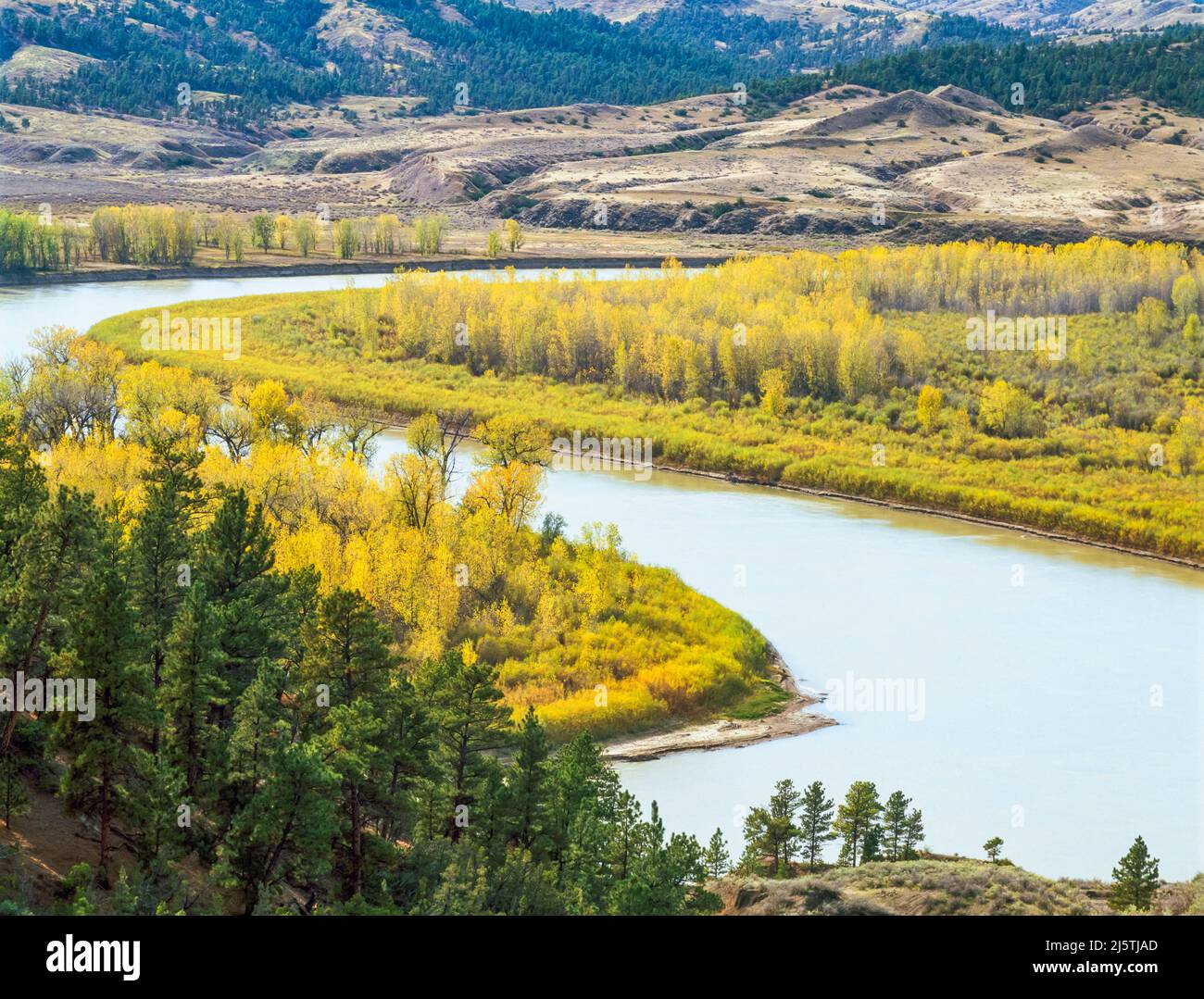 fall colors along the missouri river in c.m. russell national wildlife ...