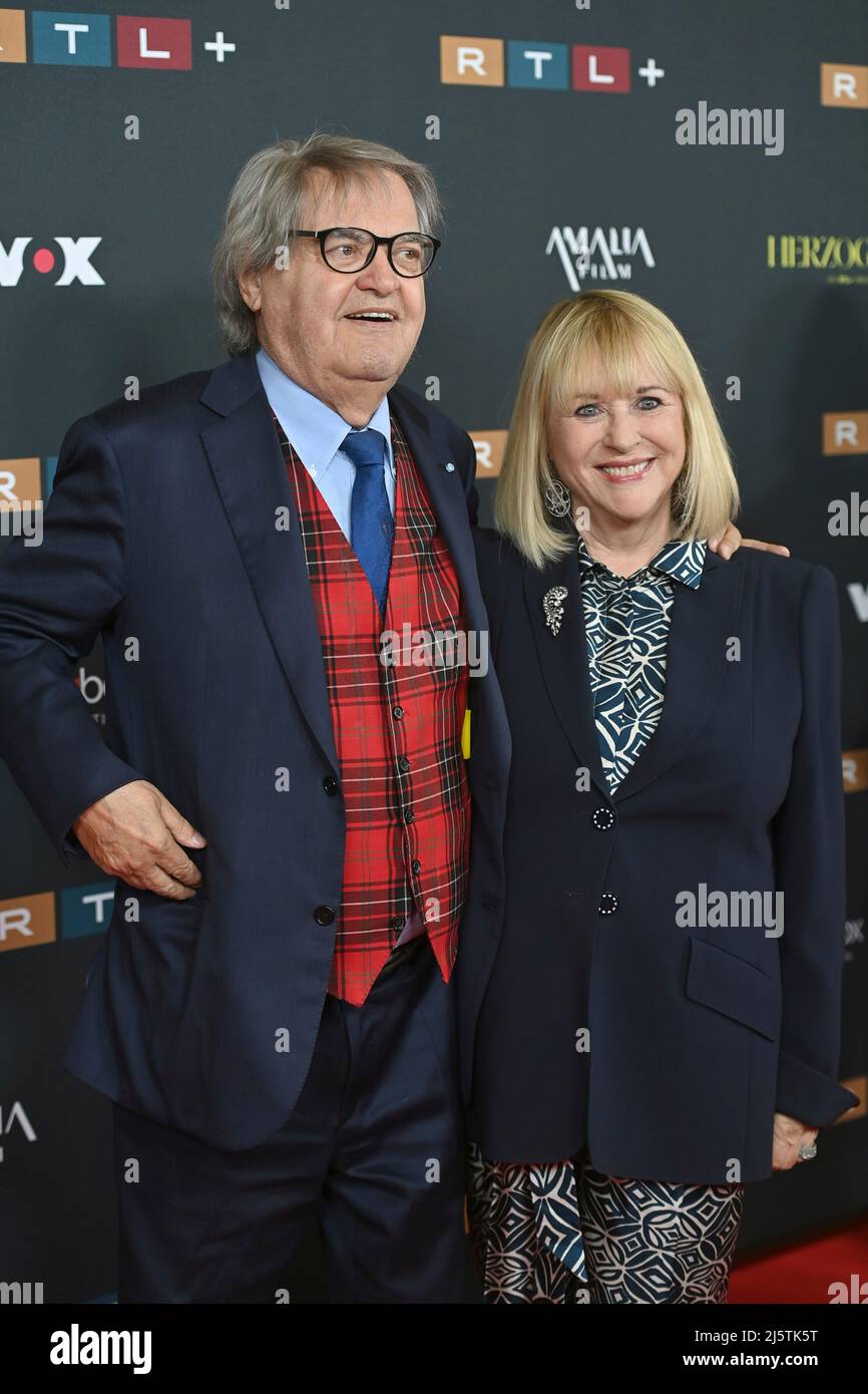 Munich. 25th Apr, 2022. Helmut MARKWORT (journalist) with his wife ...