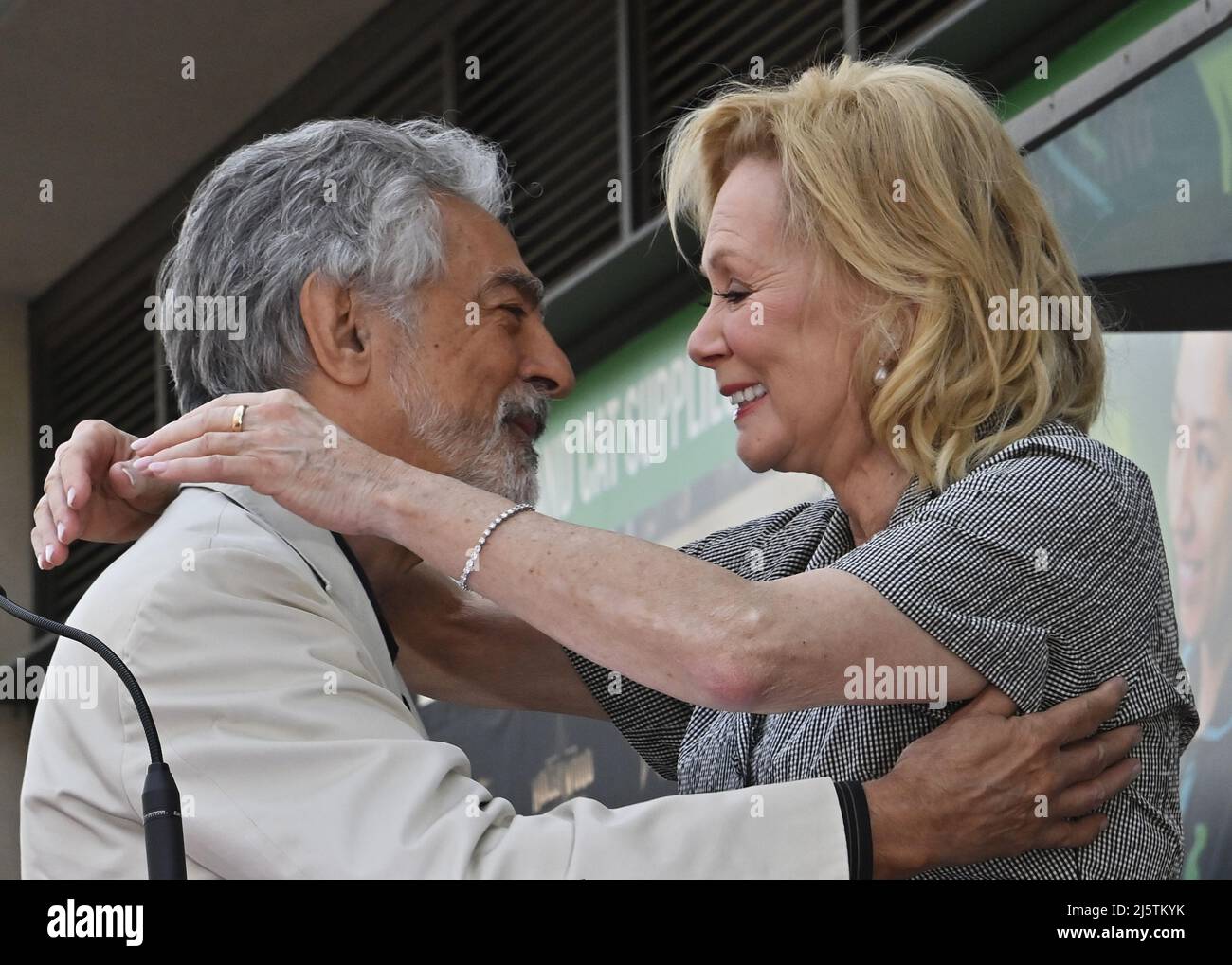 Los Angeles, United States. 25th Apr, 2022. Actress Jean Smart (R) and ...