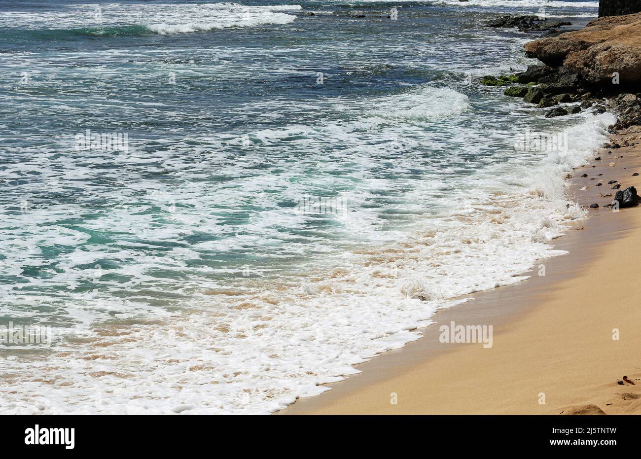 Makaha beach, Oahu Stock Photo - Alamy