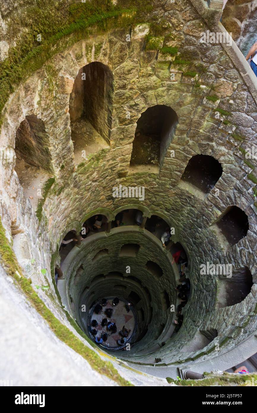 Initiation well in Quinta da Regaleira Stock Photo - Alamy