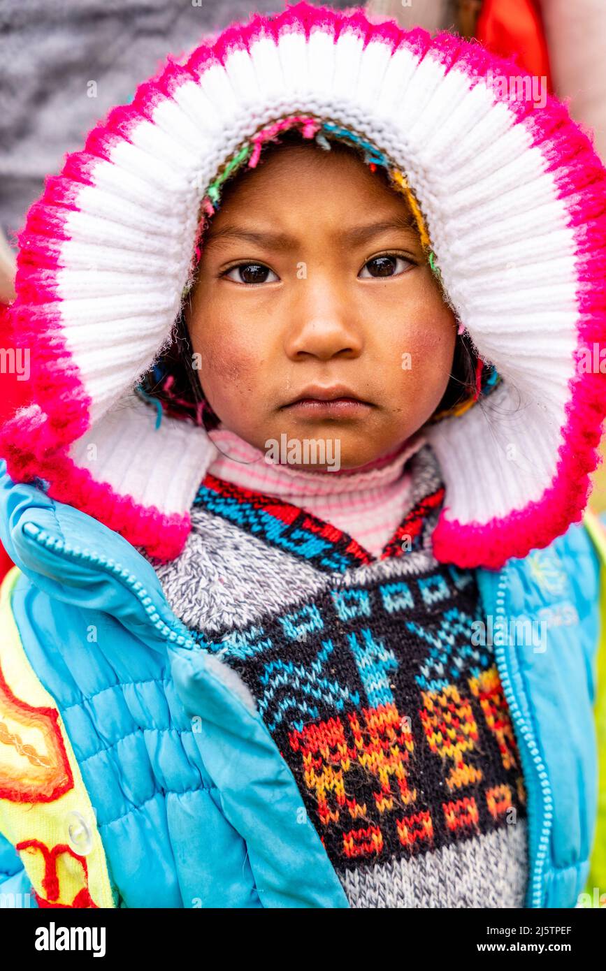 Uros island children hi-res stock photography and images - Alamy