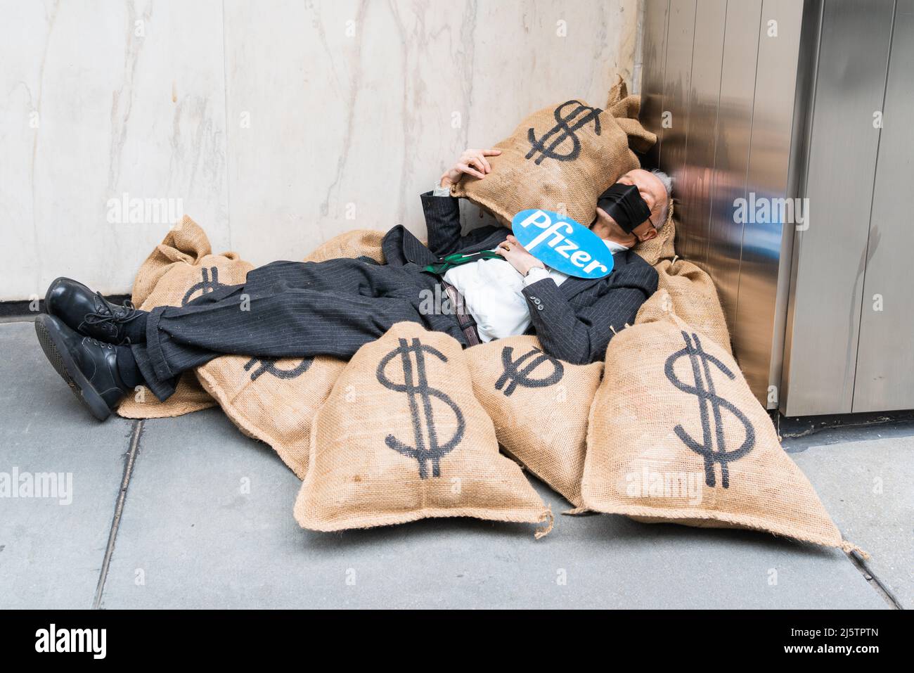 Inequitable access hi-res stock photography and images - Alamy