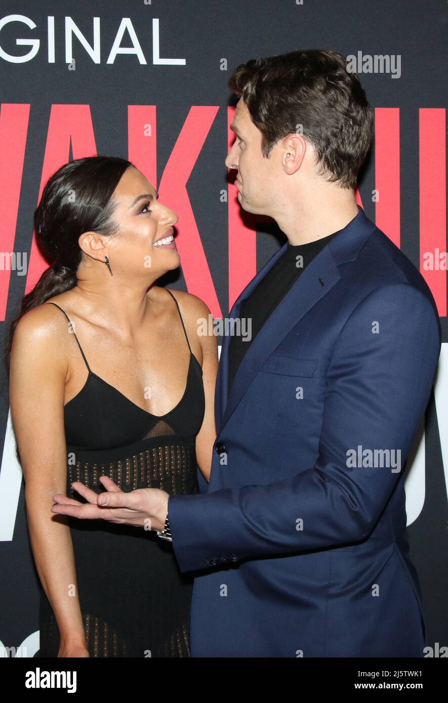 Jonathan Groff Girlfriend