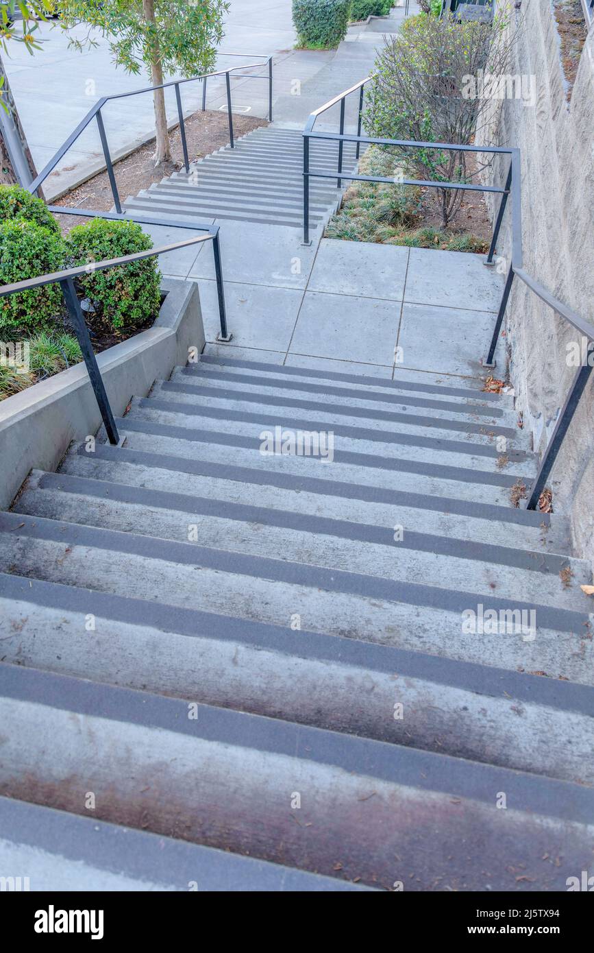 Outdoor Concrete Stairs With Landing DIY Concrete Garden Steps