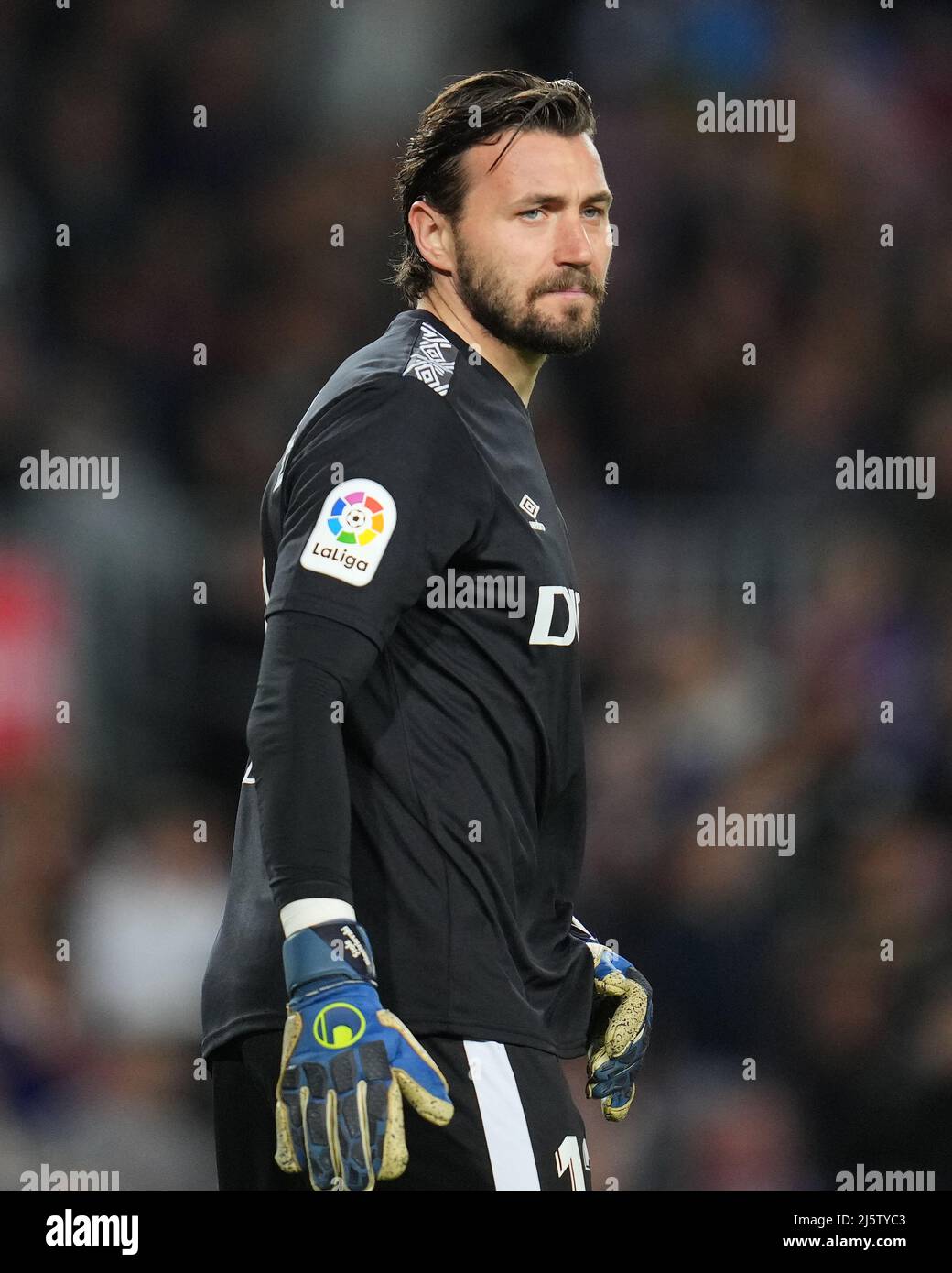 Stole Dimitrievski of Rayo Vallecano during the La Liga match between ...