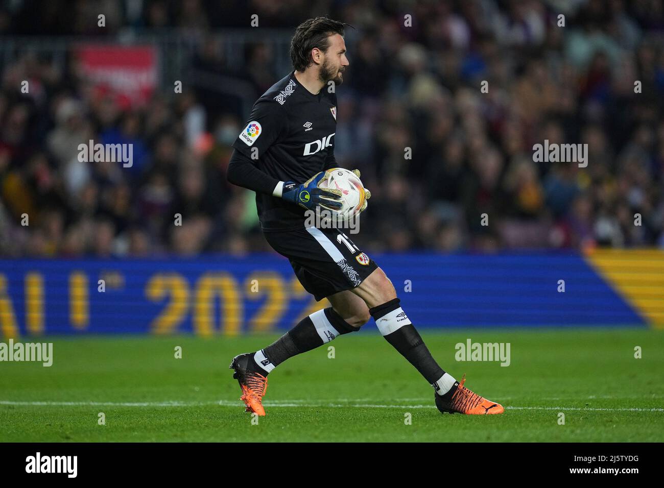 Stole Dimitrievski of Rayo Vallecano during the La Liga match between ...