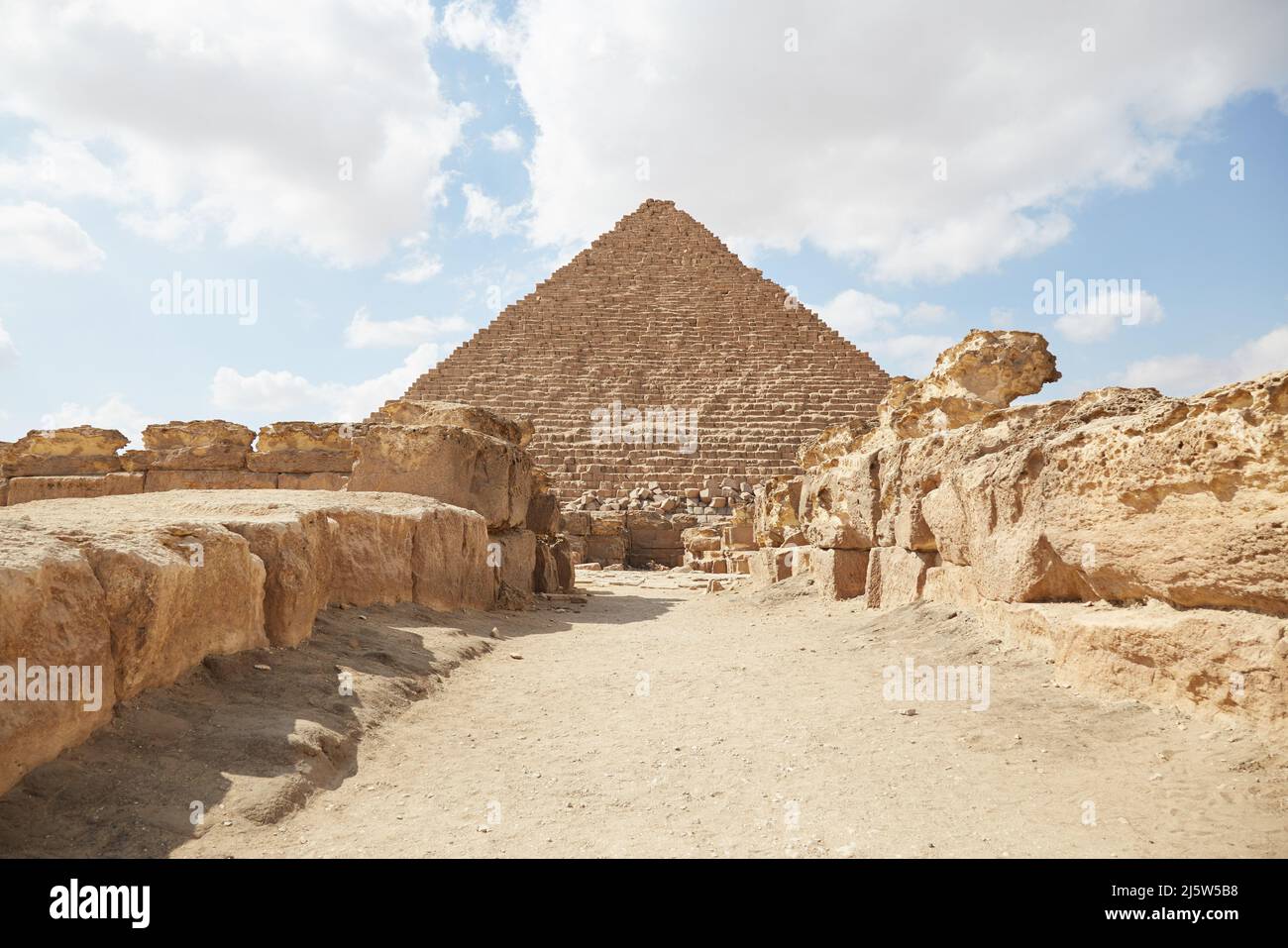 The Pyramid of Menkaure at Giza, Egypt Stock Photo - Alamy