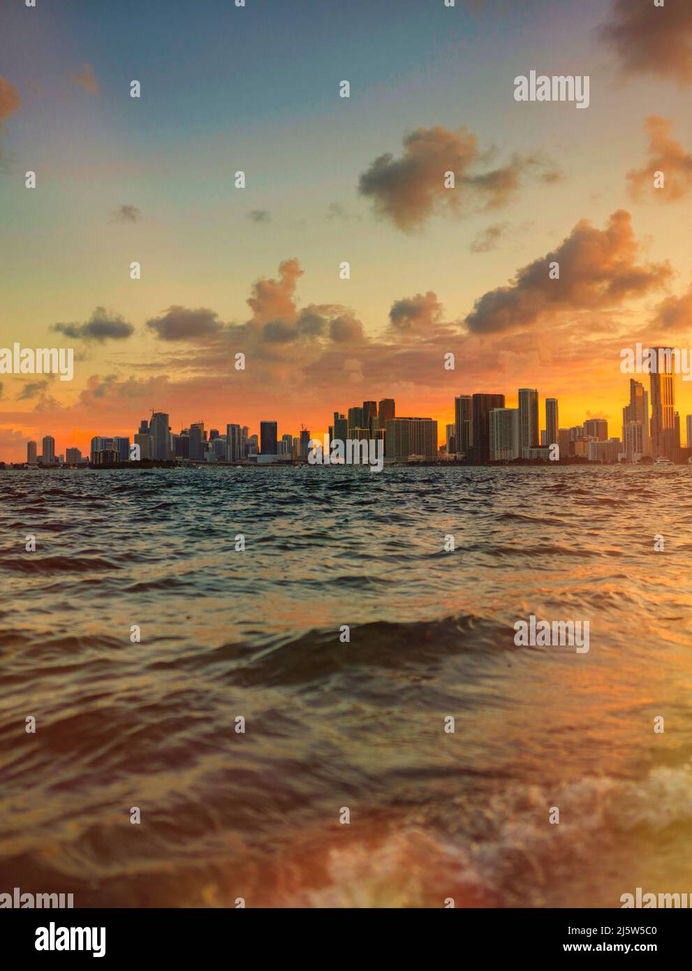 skyline miami usa florida sunset sea Stock Photo - Alamy