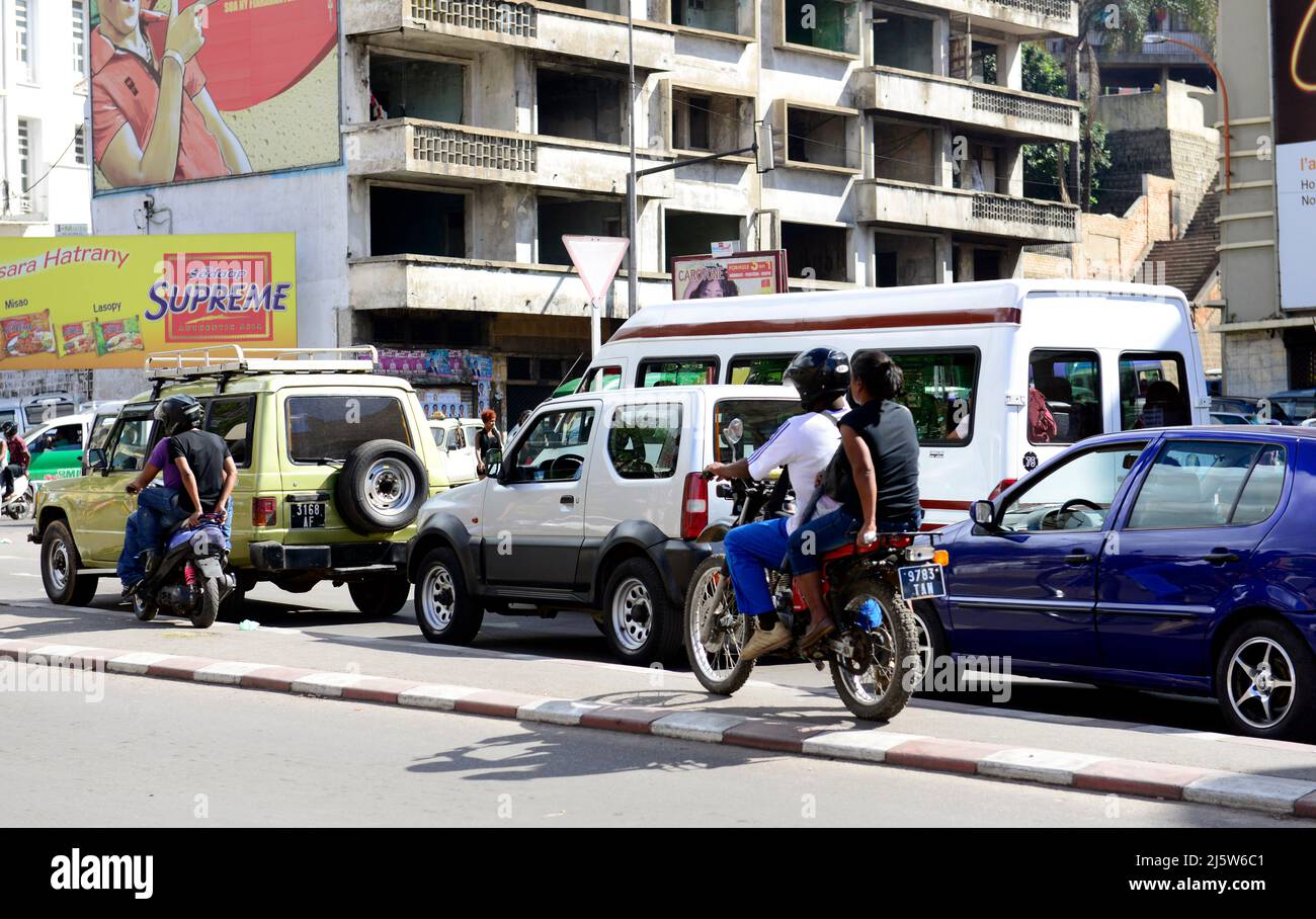 Traffic in central Antananarivo, Madagascar Stock Photo - Alamy