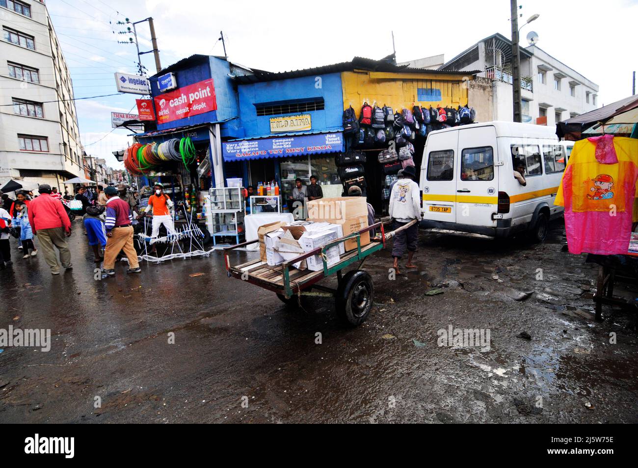 A colorful market in Antananarivo, Madagascar Stock Photo - Alamy