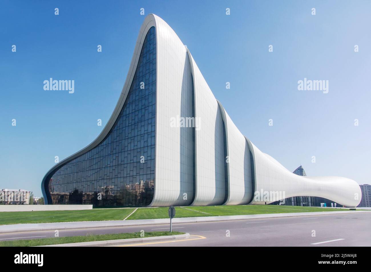 BAKU, AZERBAIJAN - APRIL,13,2017: Heydar Aliyev Center building complex ...