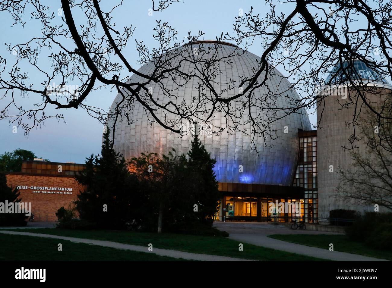 Zeiss large planetarium hi-res stock photography and images - Alamy