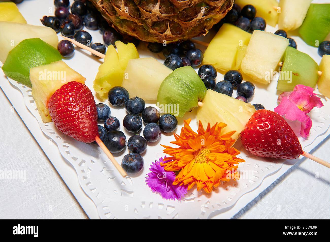 Healthy lifestyle fresh food hi-res stock photography and images - Alamy
