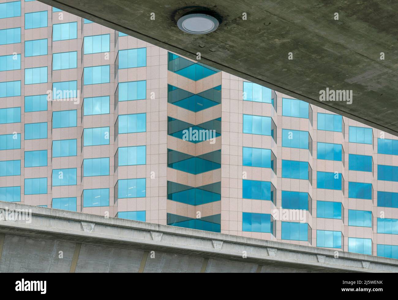 Building with reflective glass windows at Silicon Valley, San Jose ...