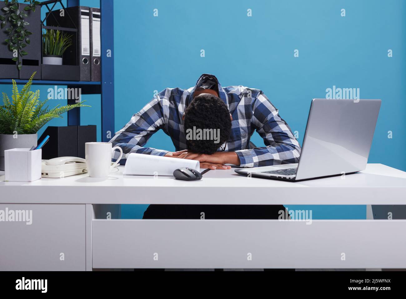 Work effort hi-res stock photography and images - Alamy