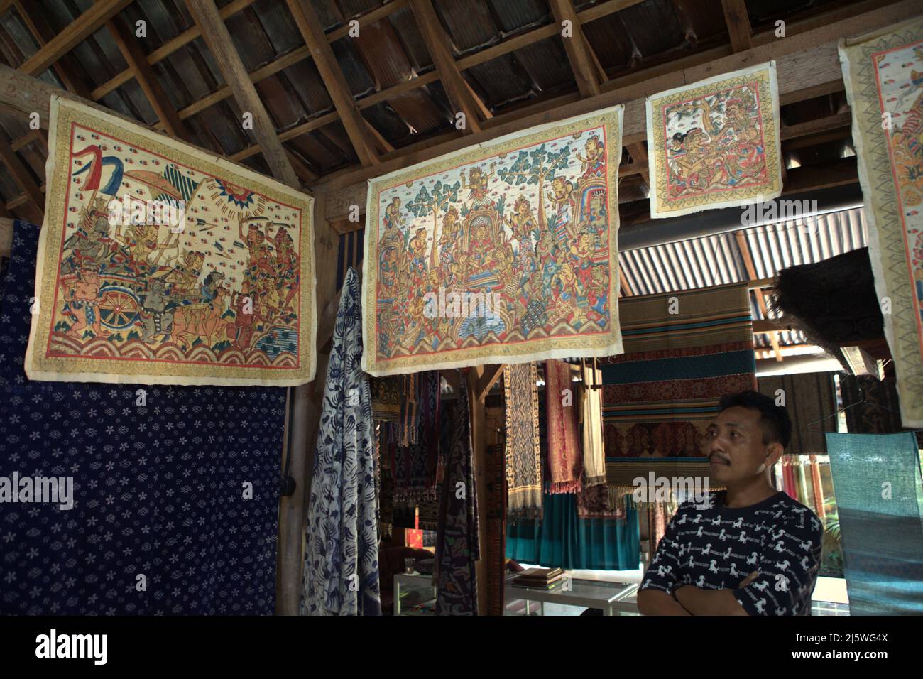 Ancient balinese painting hi-res stock photography and images - Alamy