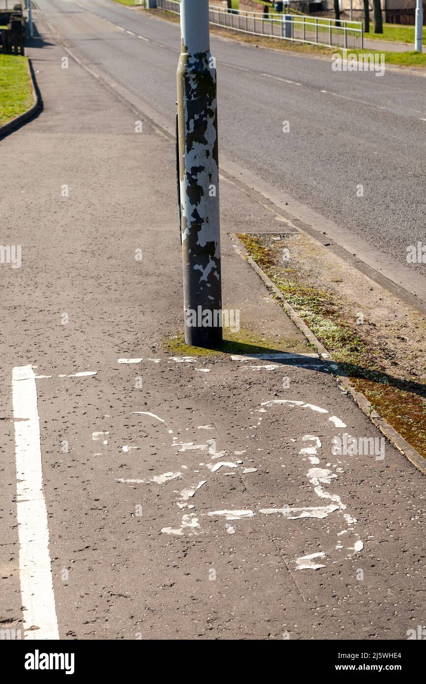 A lamp post in the middle of a cycle path Stock Photo - Alamy