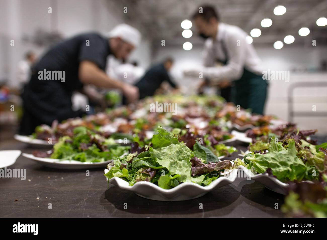 Group of chefs working hi-res stock photography and images - Alamy