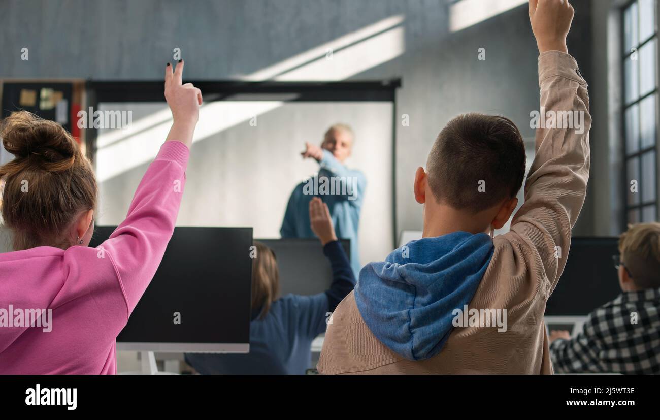 Child computer back view school hi-res stock photography and images - Alamy