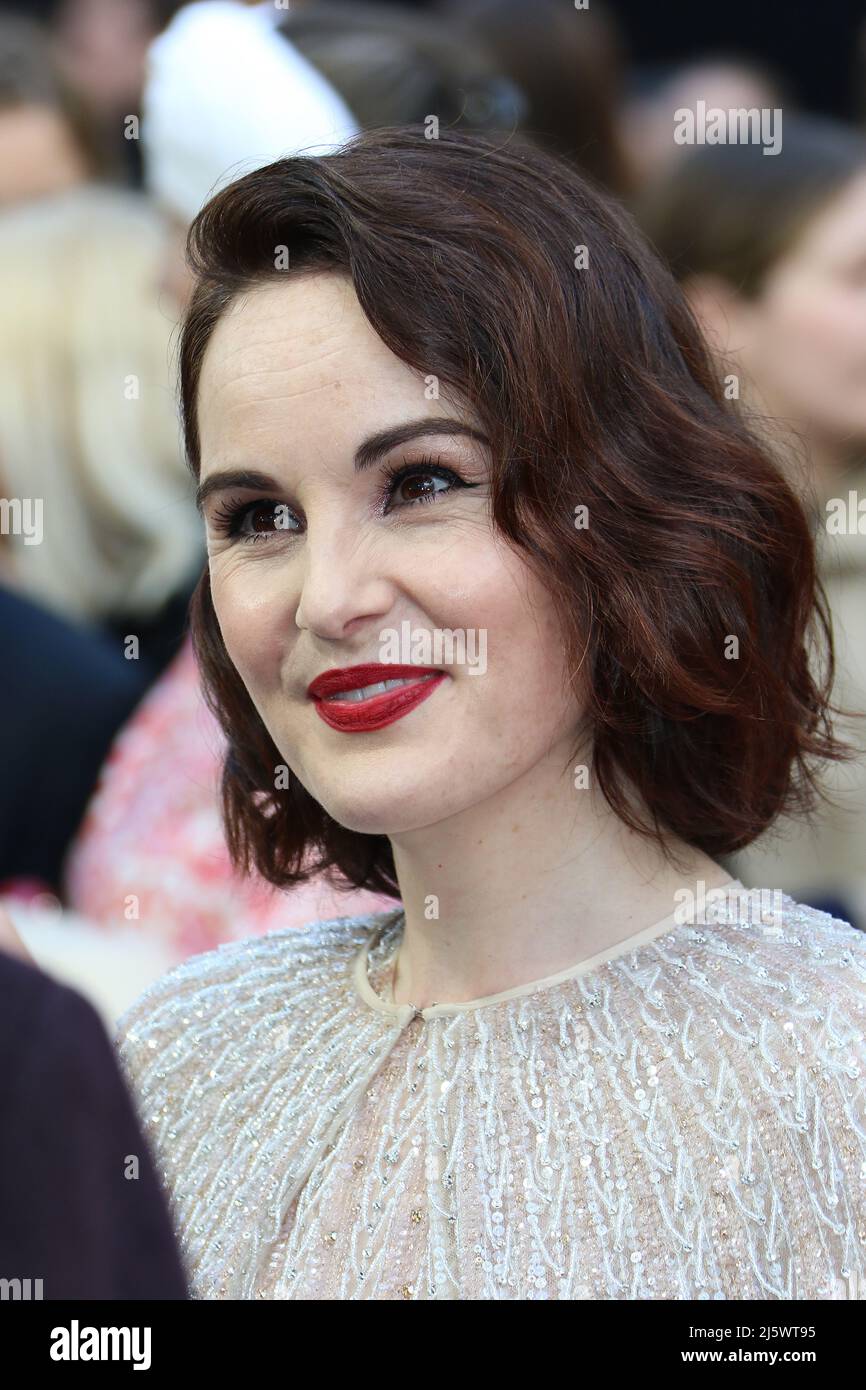 Downton abbey michelle dockery new era hi-res stock photography and ...
