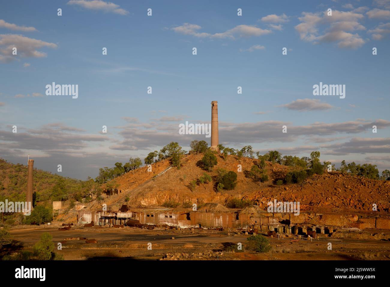 Industriual ruins hi-res stock photography and images - Alamy