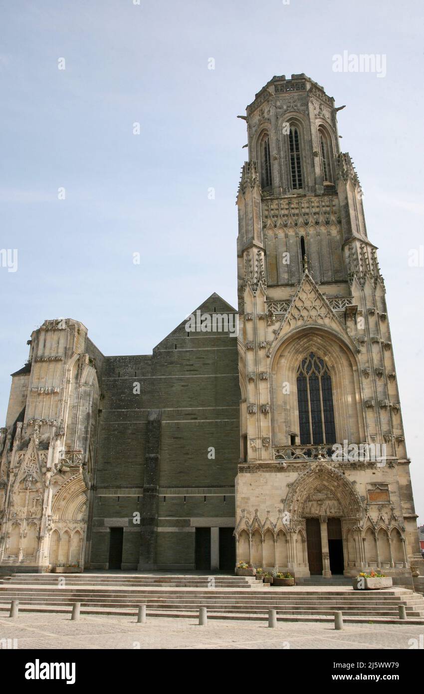 The Notre-Dame church in Saint-Lo, Manche, Normandy, France Stock Photo ...
