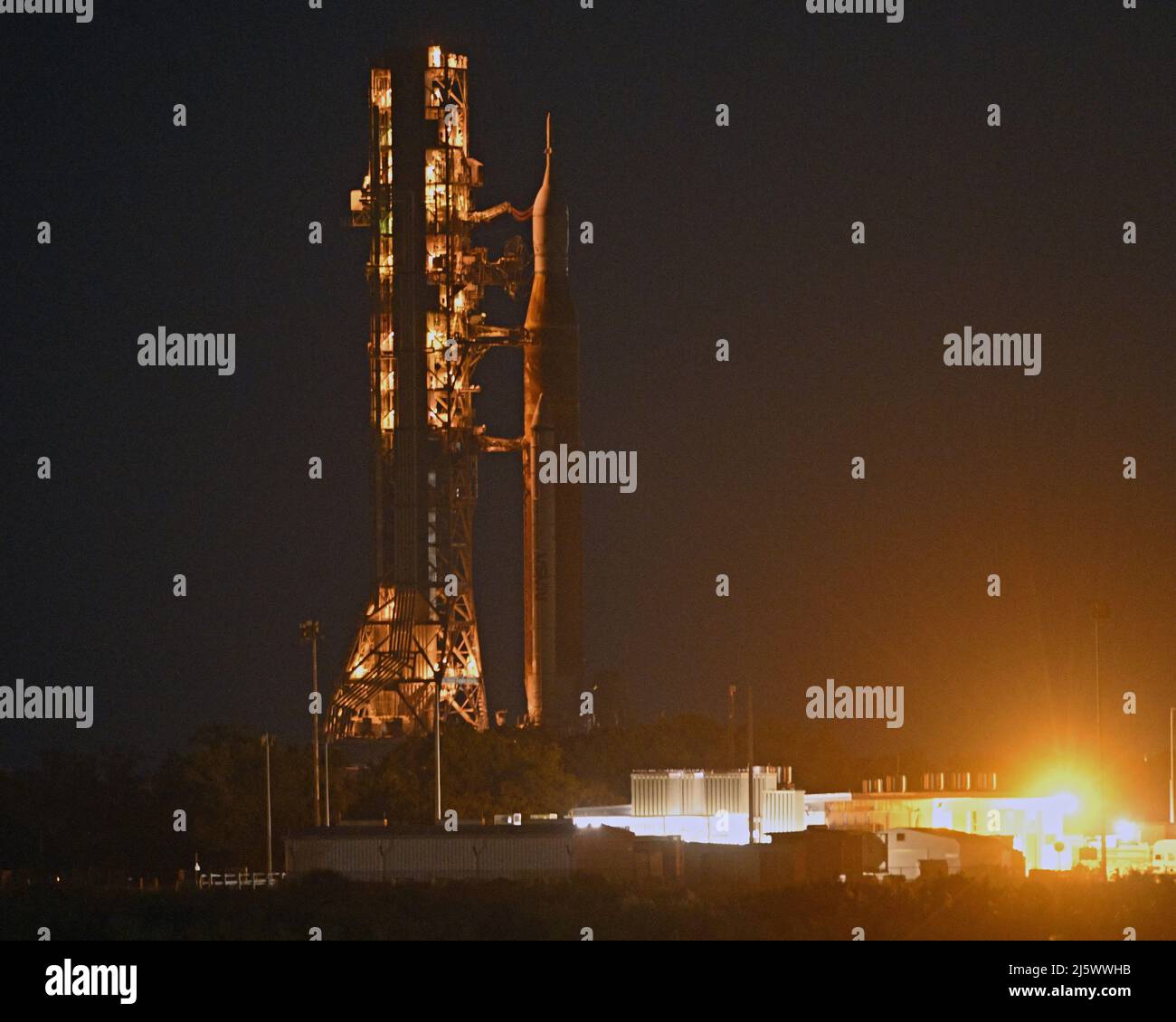 NASA's SLS Booster rolls back to the Vehicle Assembly Building at the ...
