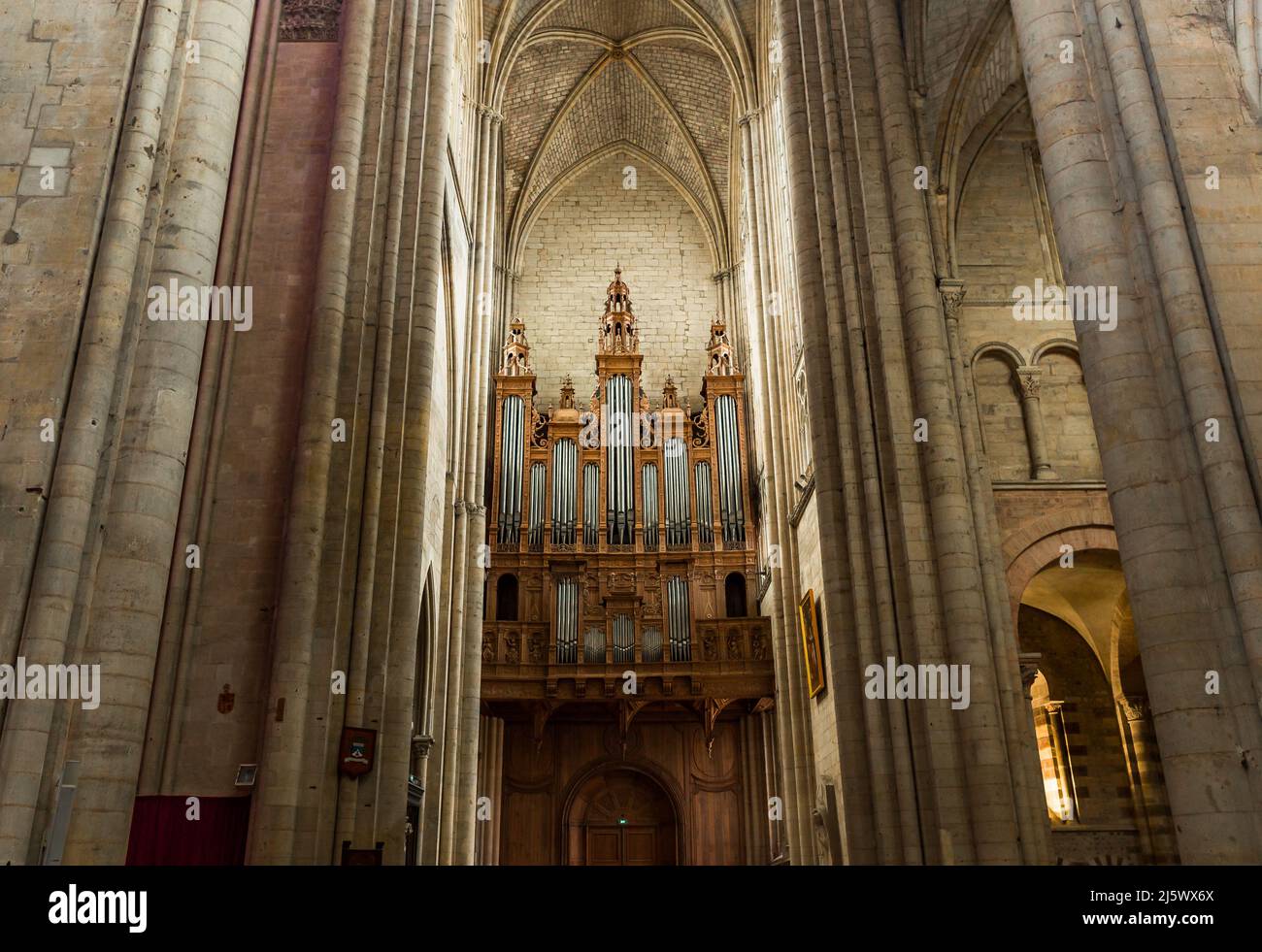 LE MANS, SARTHE, FRANCE, MARCH 31, 2022 : interiors and architectural ...