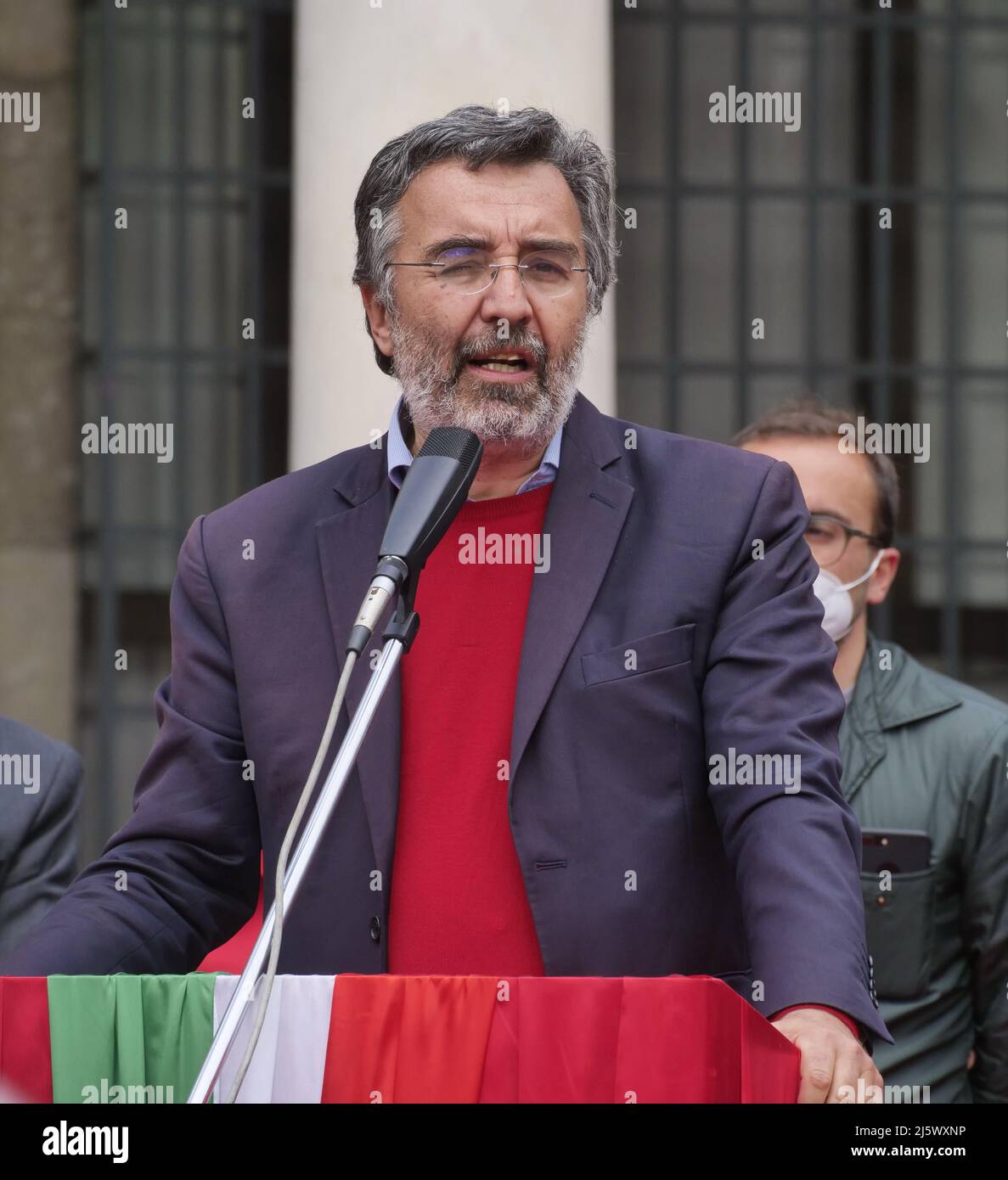 Peace pole hi-res stock photography and images - Alamy