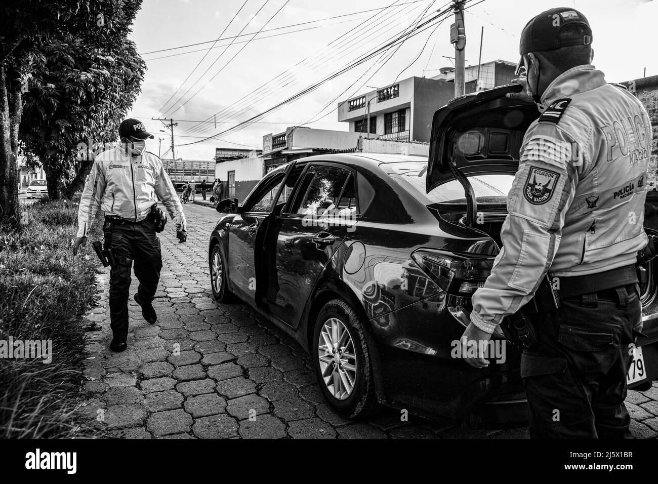 Police control in Ecuador, illegal immigration, Tulcan Stock Photo - Alamy