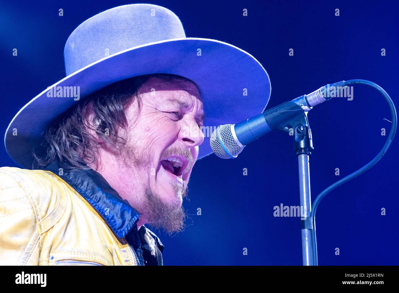 Arena di Verona Verona, Italy. 25rd April 2022. Italian singer Zucchero ...