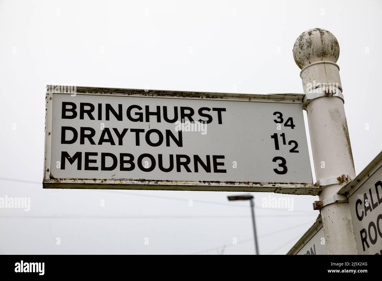 Old Road Distance Sign in Great Easton,Harborough,UK Stock Photo - Alamy