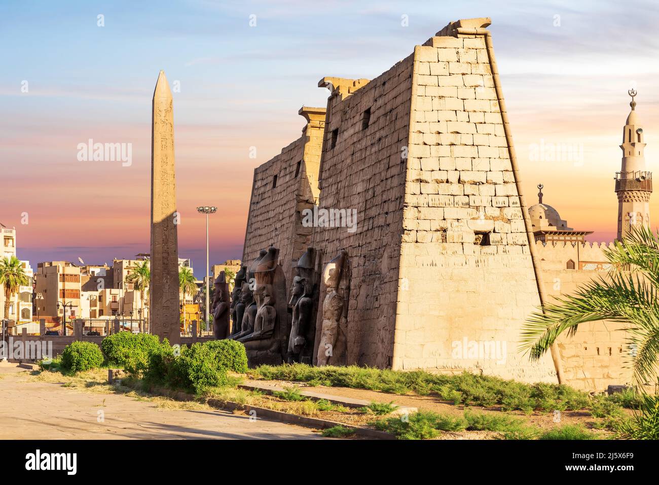 Ramses street egypt hi-res stock photography and images - Alamy