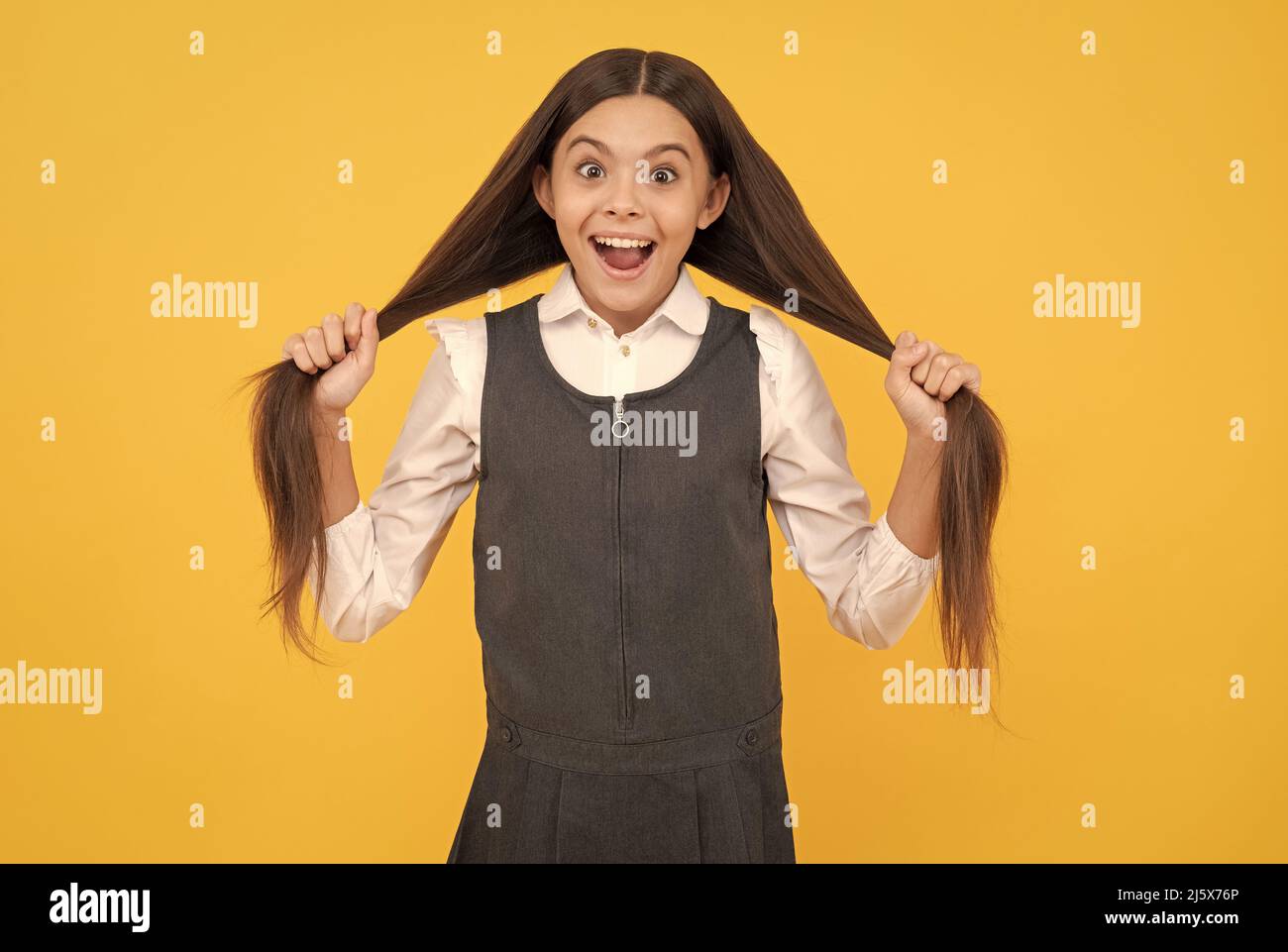 Tangle free hair hi-res stock photography and images - Alamy